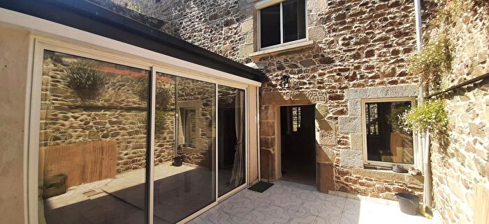 Maison à louer - Châtelaudren - 5 pièces - 3 chambres