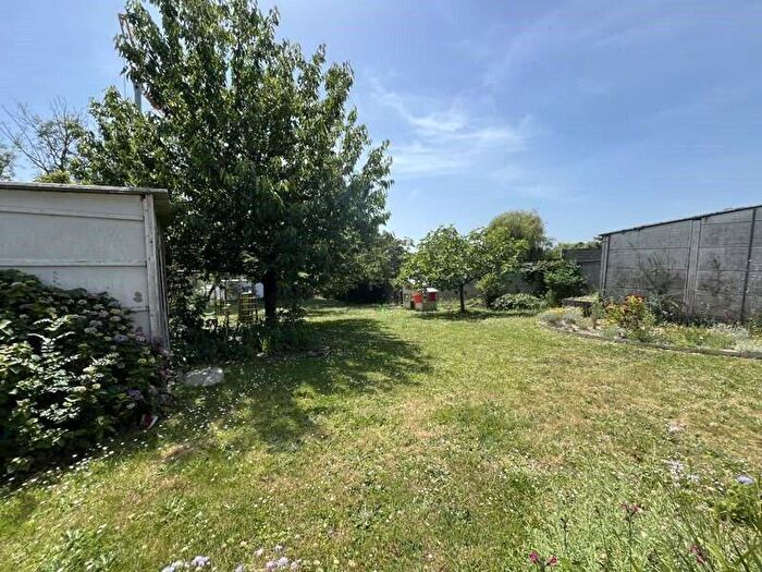 Chabossière Nord, Couëron : Maison 6 pièces à louer