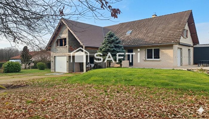 Maison à vendre - Faverges-de-la-Tour - 6 pièces - 5 chambres