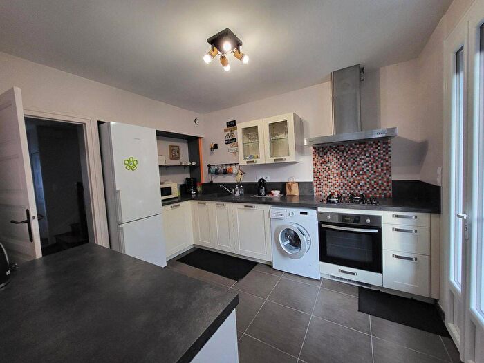 Maison à louer - Pécharmant, Bergerac - 4 pièces - 3 chambres