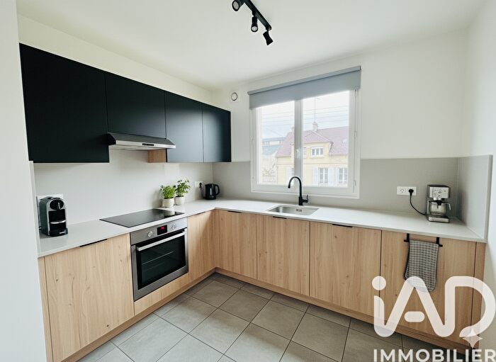 Appartement à vendre - Creil, Voltaire, Gare - 3 pièces - 2 chambres