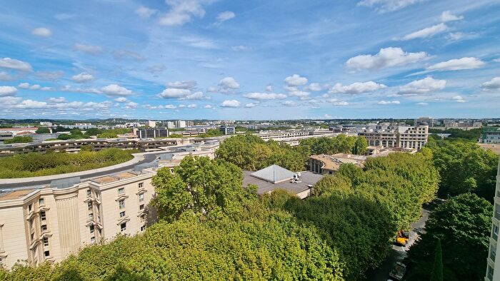 Appartement à louer - Montpellier, Antigone - 1 pièce