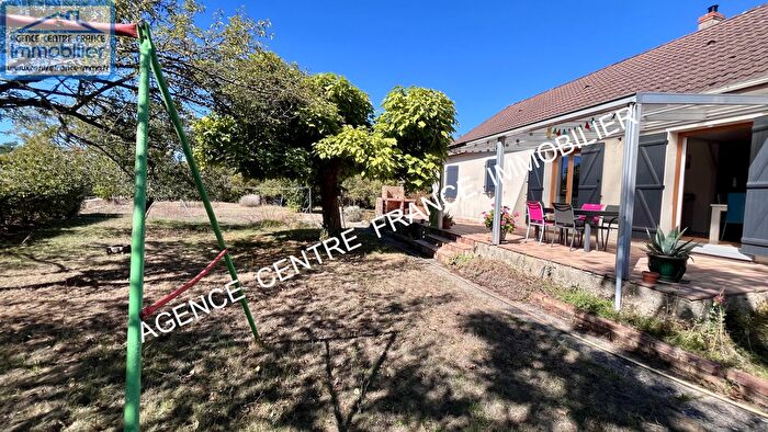 Bourges, Aéroport, Vauvert, Pierrelay, Pissevieille : Maison 4 pièces à vendre