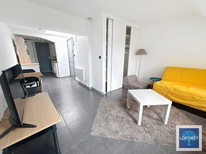 Appartement à louer - Dijon, Centre-ville - 1 pièce - 1 chambre