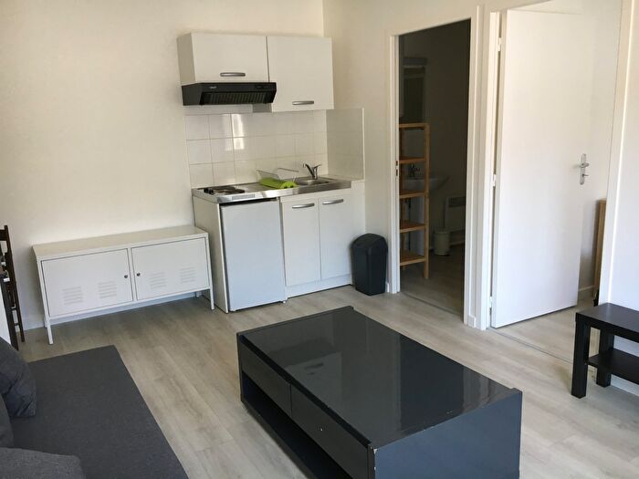 Appartement à louer - Amiens - 2 pièces - 1 chambre