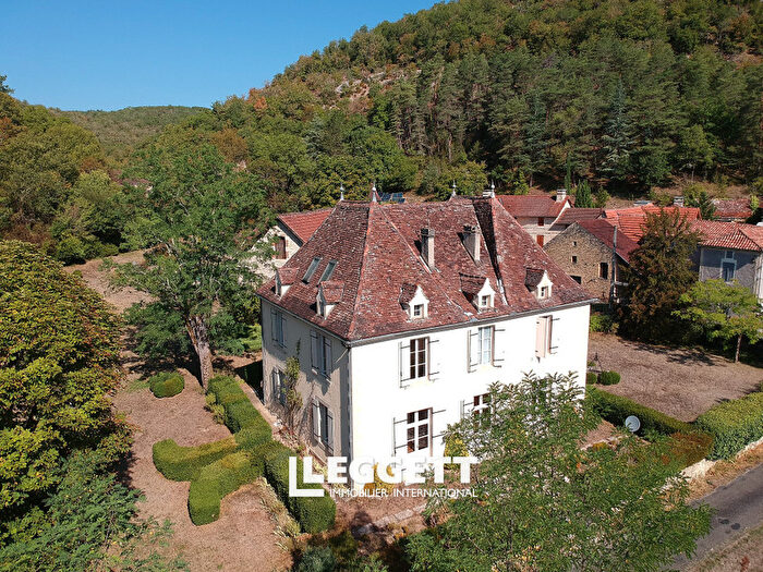 Maison 11 pièces à Pontcirq, à vendre