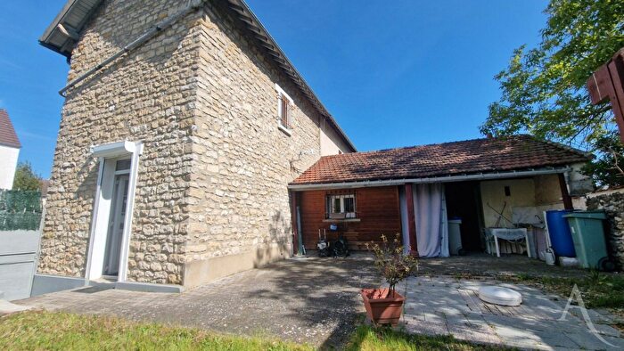 Maison 3 pièces à vendre à Mantes-la-Jolie, Gassicourt