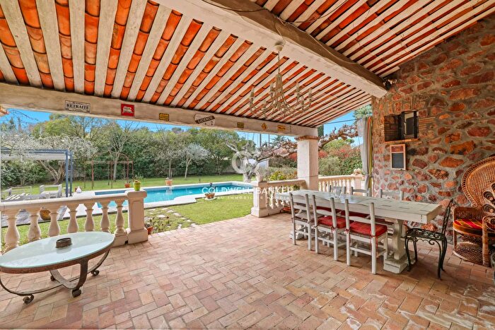 Maison à vendre - Mougins, Font Neuve, Saint-Basile, Fontmerle, Nartassière - 8 pièces - 5 chambres