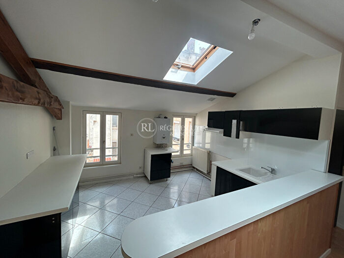 Appartement 4 pièces à louer - Lyon 6ème, Tête d'Or, Vitton