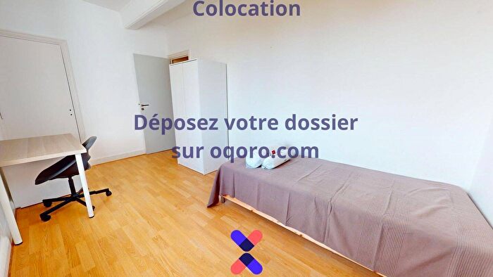 Maison à louer - Saint-Genis-les-Ollières - 5 pièces - 4 chambres