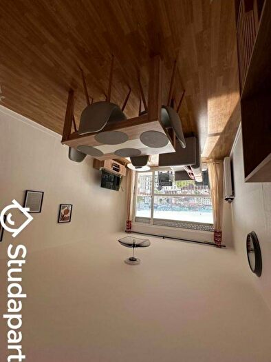 Rive Droite-Apport Paris Gare, Corbeil-Essonnes : Appartement 1 pièce à louer