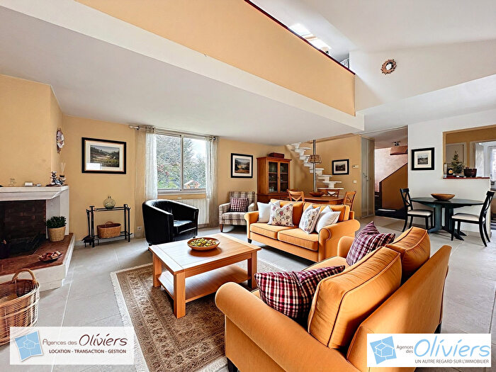 Maison à vendre - Voisins-le-Bretonneux - 5 pièces - 3 chambres