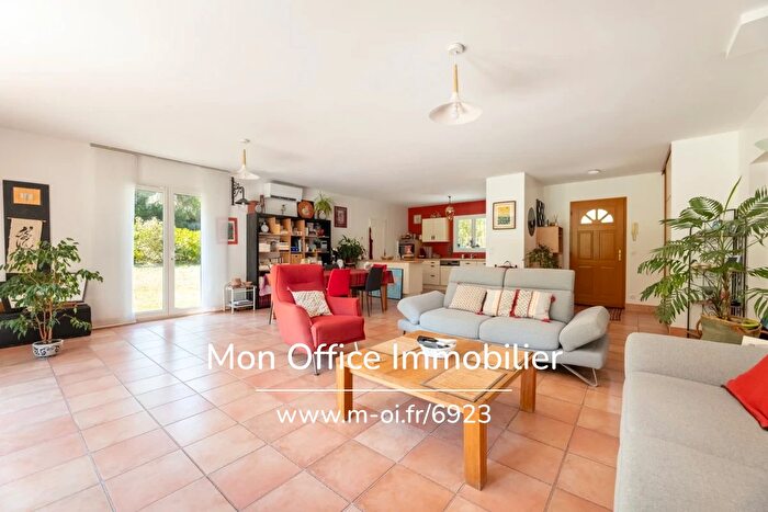 Maison 4 pièces à Le Puy-Sainte-Réparade, à vendre
