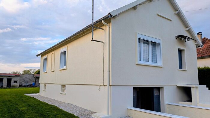 Maison 5 pièces à vendre à Muille-Villette