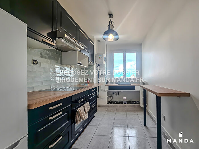 Appartement à louer - Saint-Denis, République, Gare - 2 pièces - 1 chambre