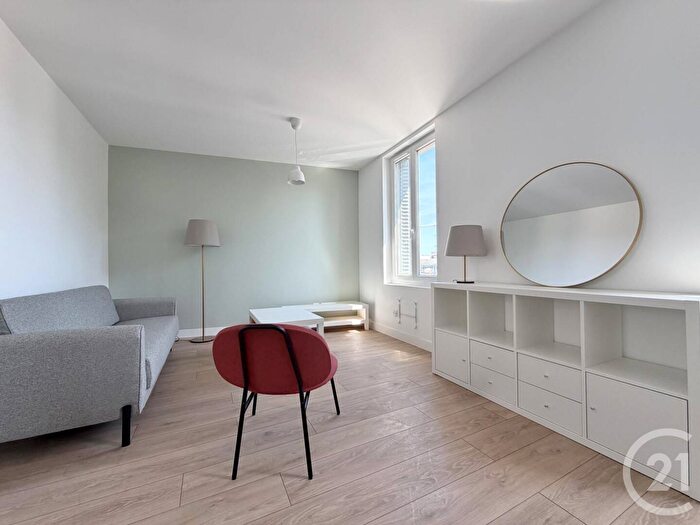 Appartement 2 pièces à Aubervilliers, à louer