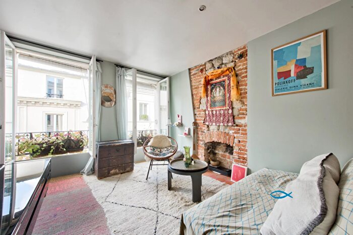 Appartement à vendre - Paris e , Montmartre, Sacré Coeur, Abbesses - 2 pièces - 1 chambre