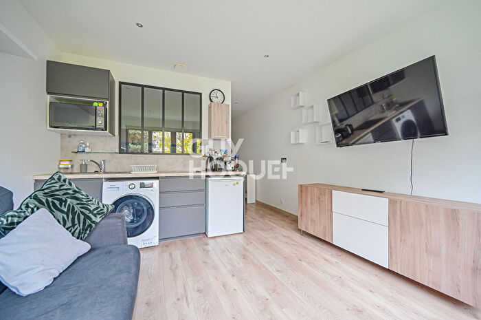 Suresnes, Carnot, Gambetta : Appartement 2 pièces à louer