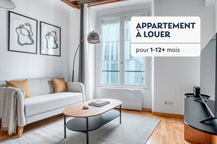 Appartement à louer - Saint Germain des Prés, Paris ème arrondissement - 3 pièces - 2 chambres