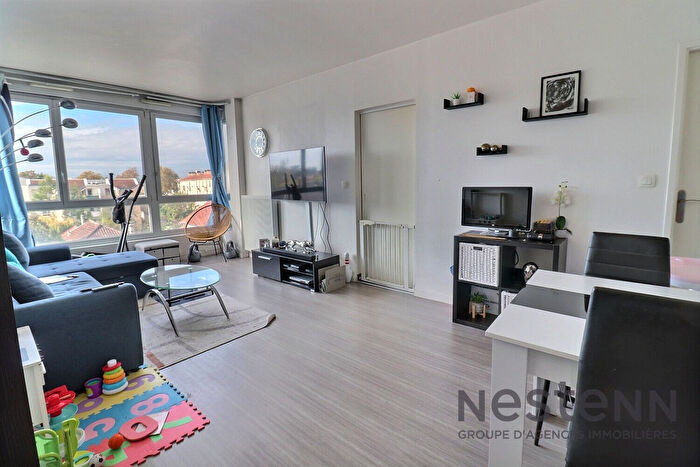 Appartement à vendre - Neuilly-sur-Marne, Carnot, République - 2 pièces - 1 chambre