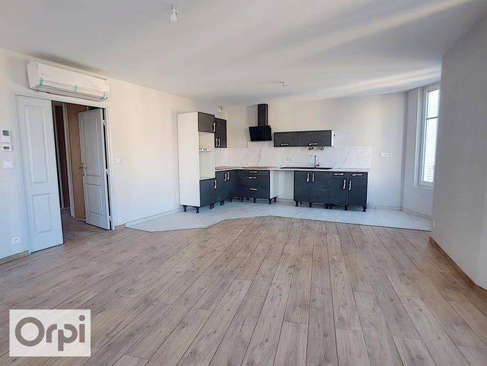 Cité Bretonnie-Chatelet-Favieres-Conches, Montluçon - Appartement 3 pièces à louer