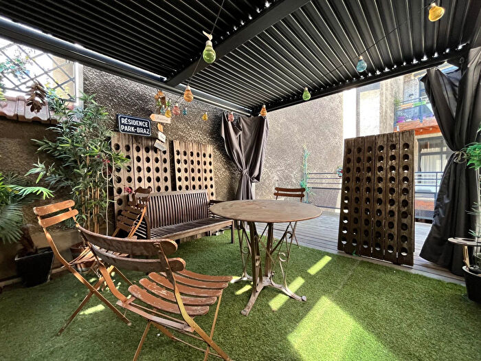 Appartement à vendre - Reims, Centre-ville - 4 pièces - 3 chambres