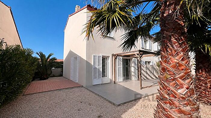 Maison 4 pièces à Vendres, à vendre