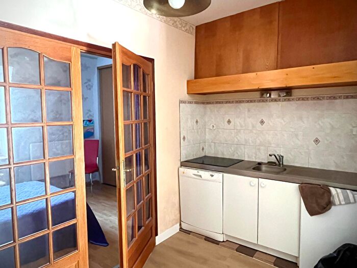 Appartement à vendre - Bort-les-Orgues - 3 pièces - 1 chambre