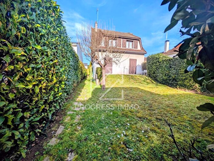 Maison à vendre - Ormesson-sur-Marne - 6 pièces - 3 chambres