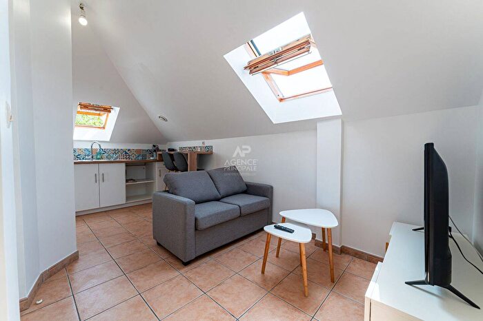 Appartement à louer - Les Sablons, Poissy - 3 pièces - 2 chambres