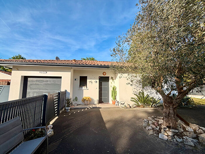 Maison 6 pièces à vendre à Salles