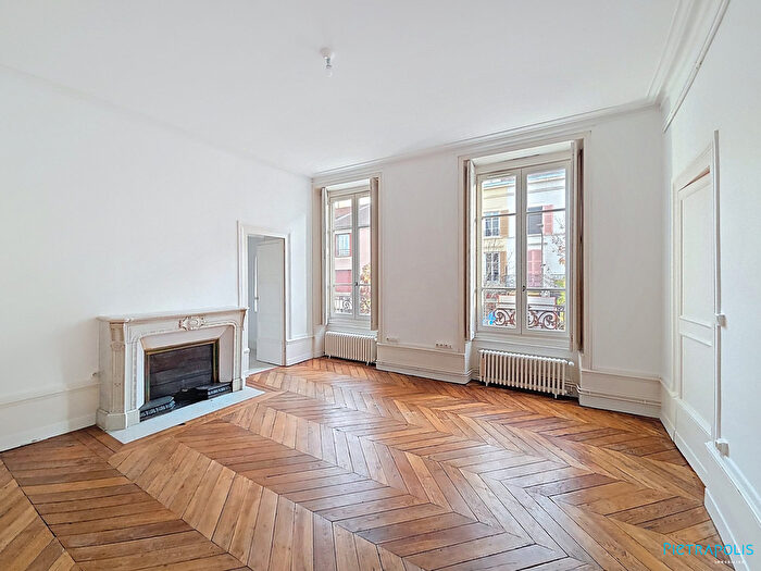 Appartement à vendre - Chalon-sur-Saône - 6 pièces - 4 chambres