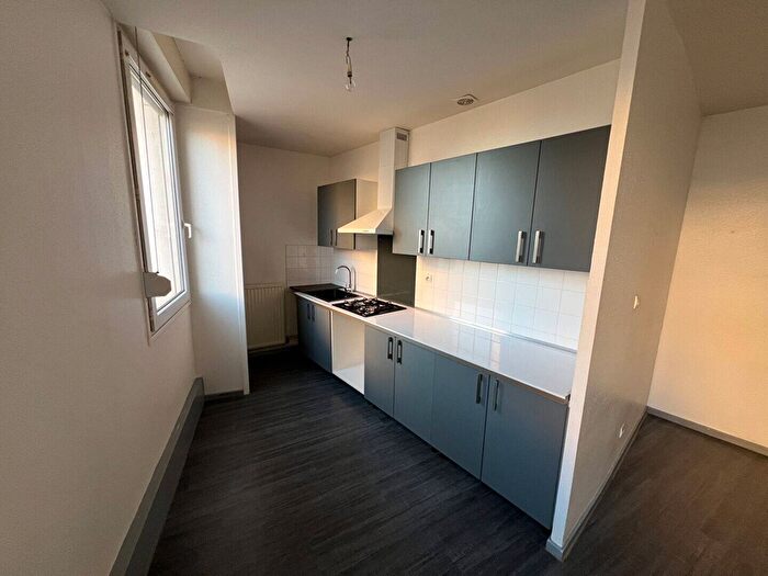 Appartement à louer - Les Bords de Loire, Roanne - 2 pièces - 1 chambre