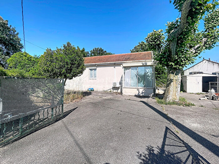 Noves - Maison 4 pièces à vendre