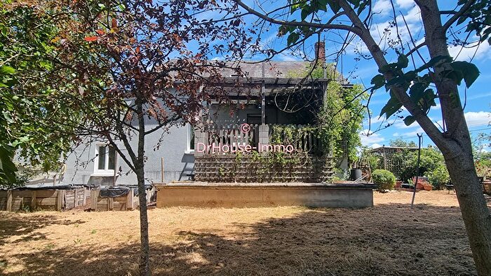 Pommiers - Maison 7 pièces à vendre