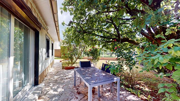 Maison 4 pièces à vendre à Jouy-le-Châtel