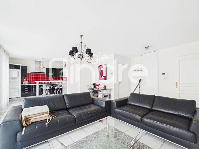 Appartement à louer - Gorge du Loup-Champvert, Lyon ème arrondissement - 3 pièces - 2 chambres