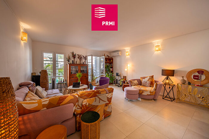 Appartement à vendre - Saint-Denis, Centre-ville - 3 pièces - 2 chambres