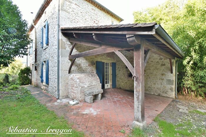 Maison à vendre - Penne-dAgenais - 4 pièces - 3 chambres