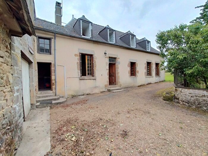 Courcité : Maison 5 pièces à vendre
