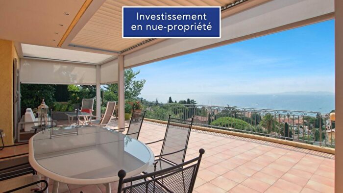 Maison à vendre - Le Lavandou, Rousset, Four des Maures, Saint-Clair - 6 pièces - 4 chambres