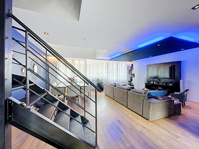 Maison 8 pièces à vendre à Lens, Est