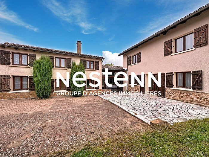 Maison à vendre - Charentay - 6 pièces - 4 chambres