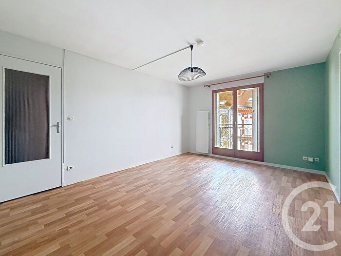 Appartement 2 pièces à Montereau-Fault-Yonne, Ville basse, à vendre