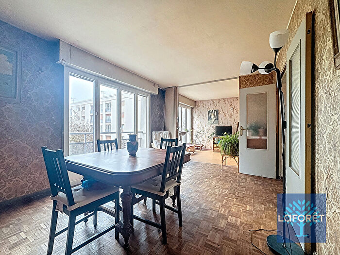 Appartement à vendre - Chilly-Mazarin, Centre-ville - 4 pièces - 2 chambres