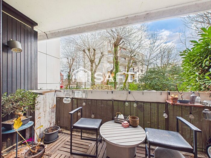 Appartement à vendre - Garches, Centre-ville, Mairie - 3 pièces - 2 chambres