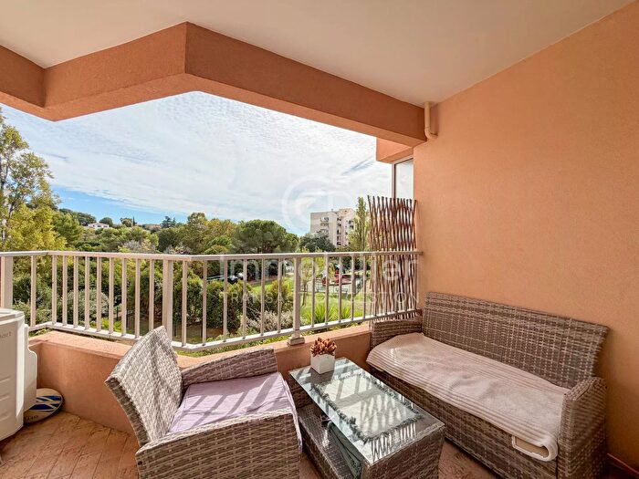 Appartement à vendre - Le Cannet, Mimosas - 3 pièces - 2 chambres