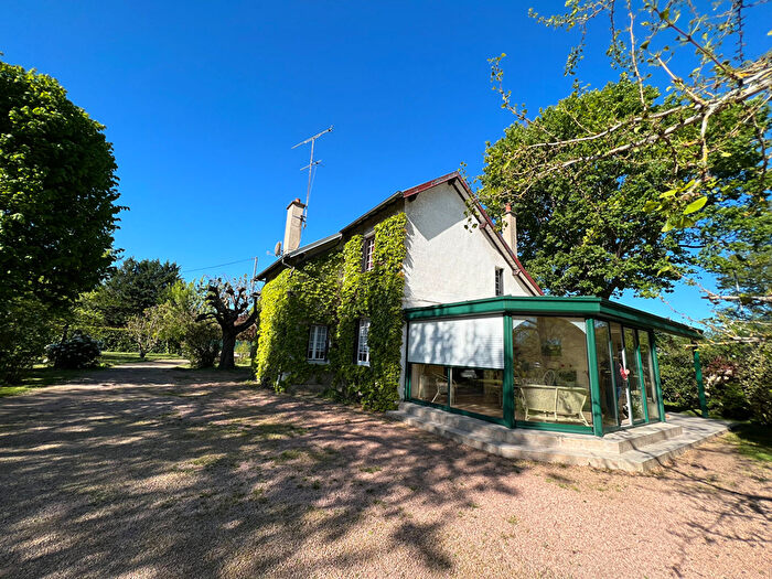 Maison 6 pièces à Neuvy, à vendre