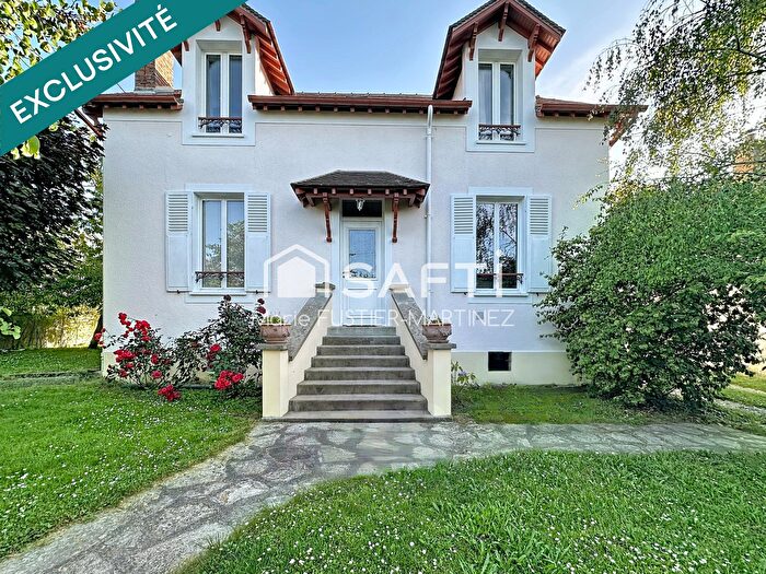 Maison 6 pièces à Moret-sur-Loing, à vendre