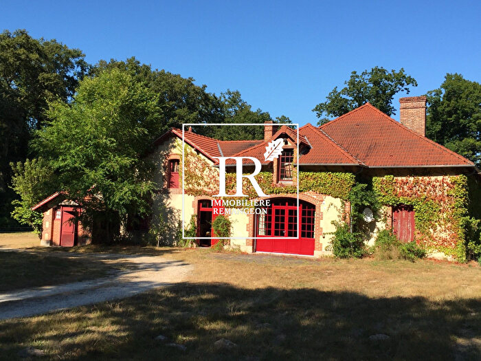 Brinon-sur-Sauldre : Maison 14 pièces à vendre
